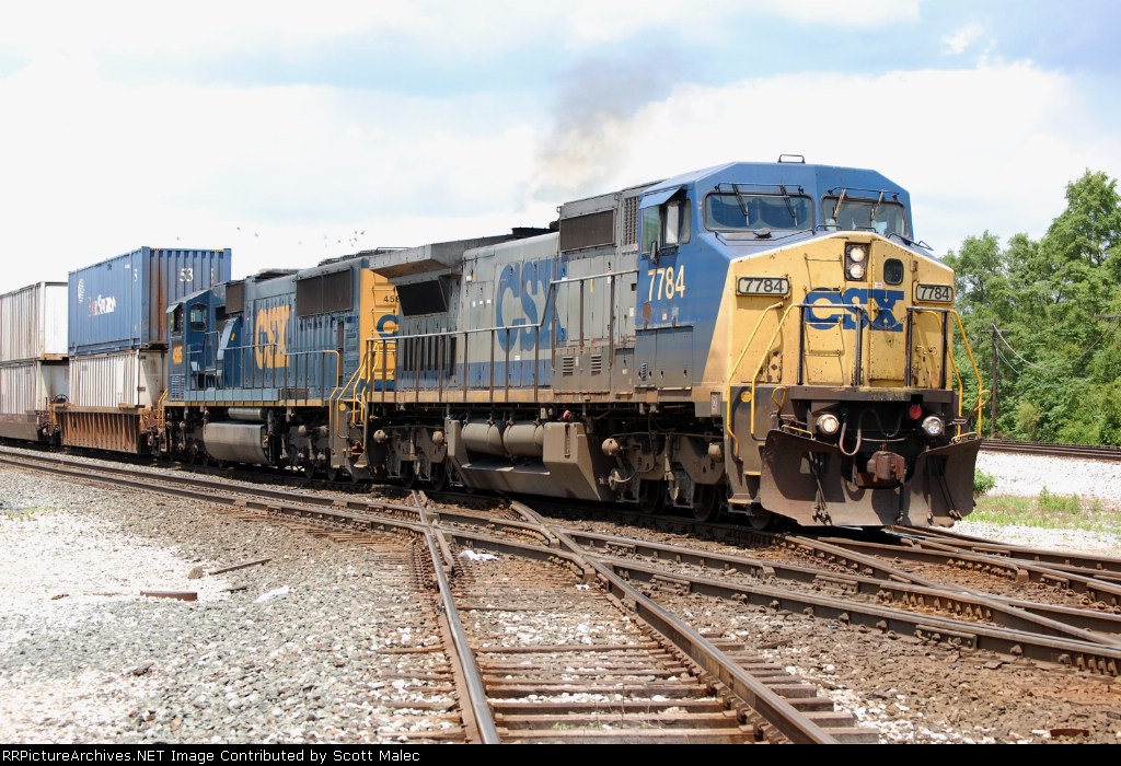 CSX 7784 & 4585